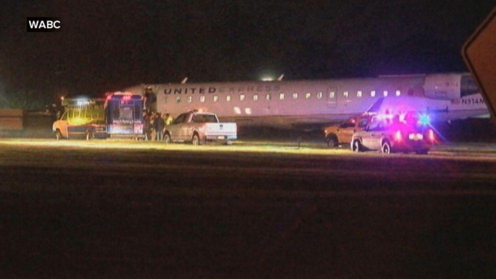 United flight runs off the runway at Buffalo-Niagara International ...