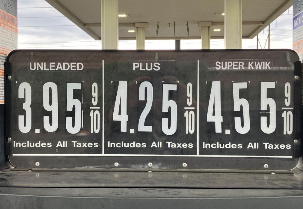 Prices at the Pump Continue to Drop as Demand Decreases | Chautauqua Today